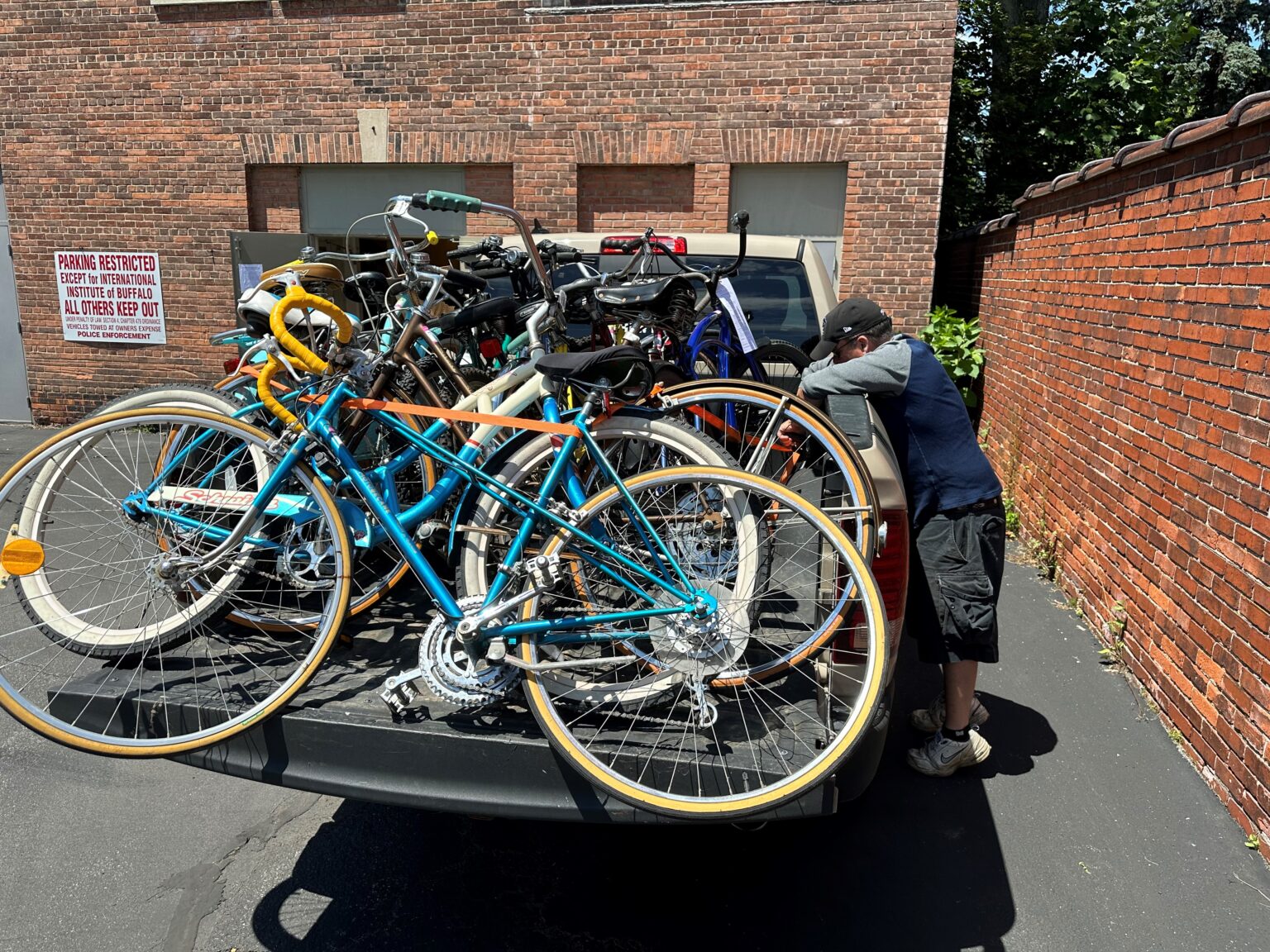 Wheels for Workers 716 Donates 10 Bikes for Refugee Families ...